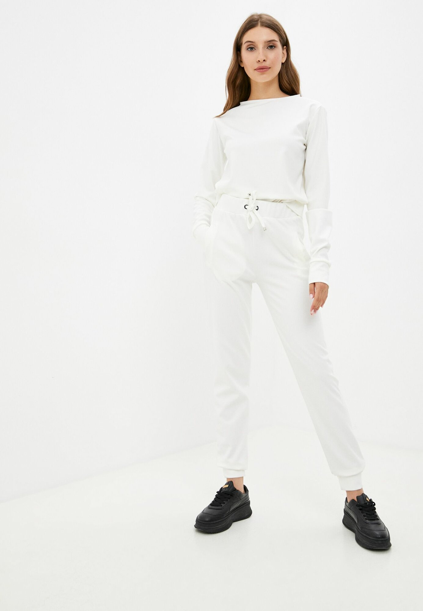 Костюм спортивный