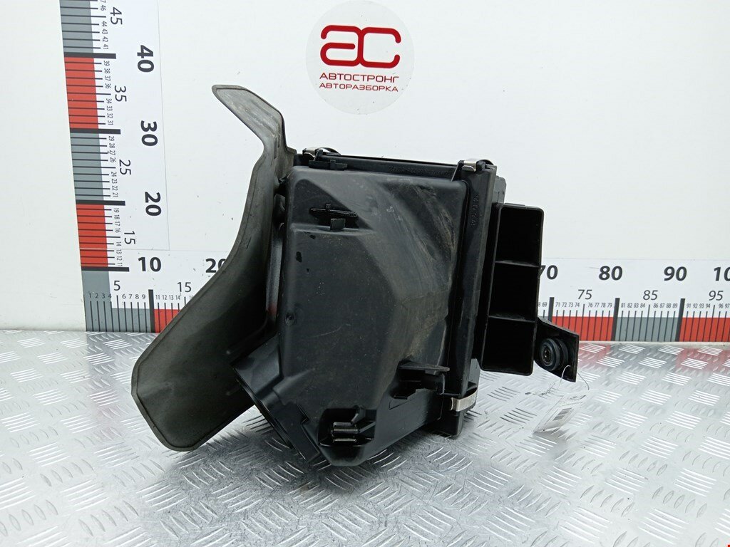 Корпус воздушного фильтра Volkswagen Passat 5 GP 3B0133837BB арт. 1783363
