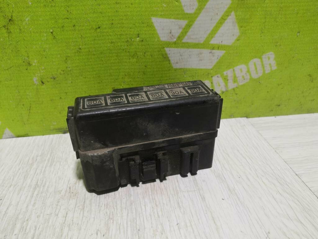 Блок предохранителей Suzuki Baleno 98-07