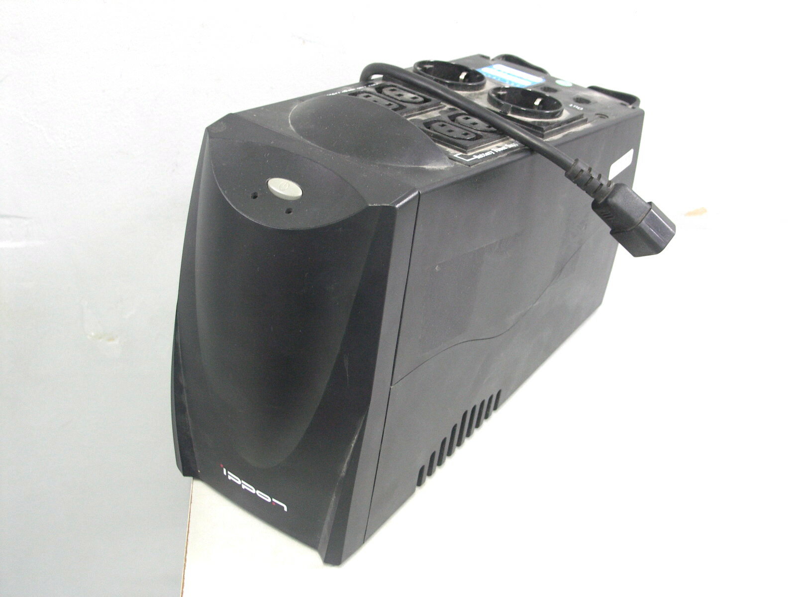 ИБП Ippon Back Comfo Pro 600 евророзетки, без батареи, 12в 7Ач