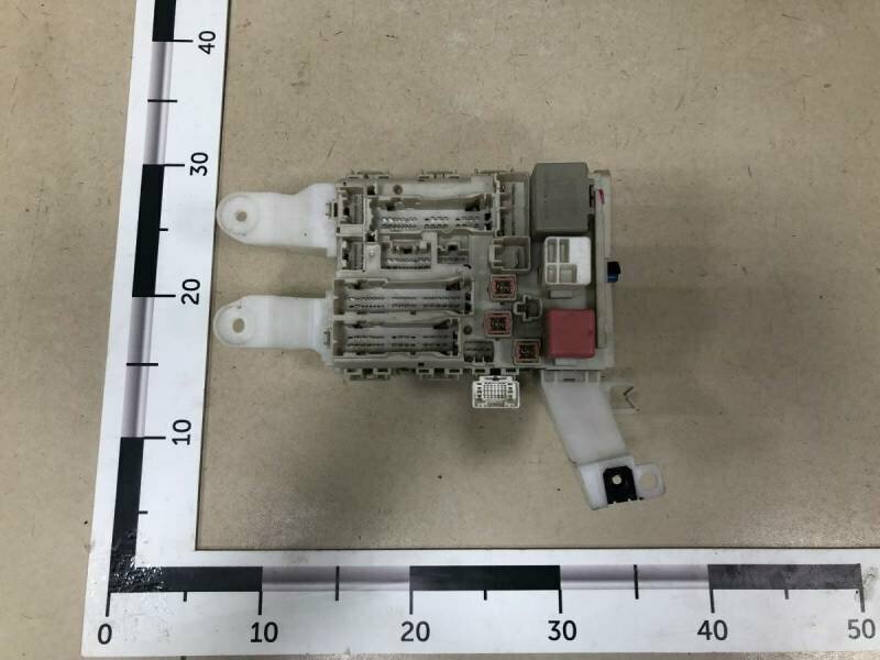 Блок предохранителей Toyota Auris E150 2006-2012 кат.номер: 8273012510