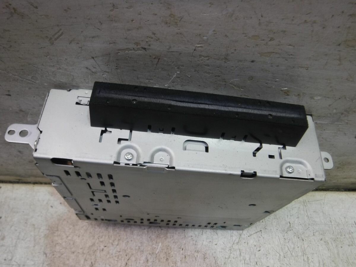 Магнитола Volvo XC90 I (2002—2006) 30646679