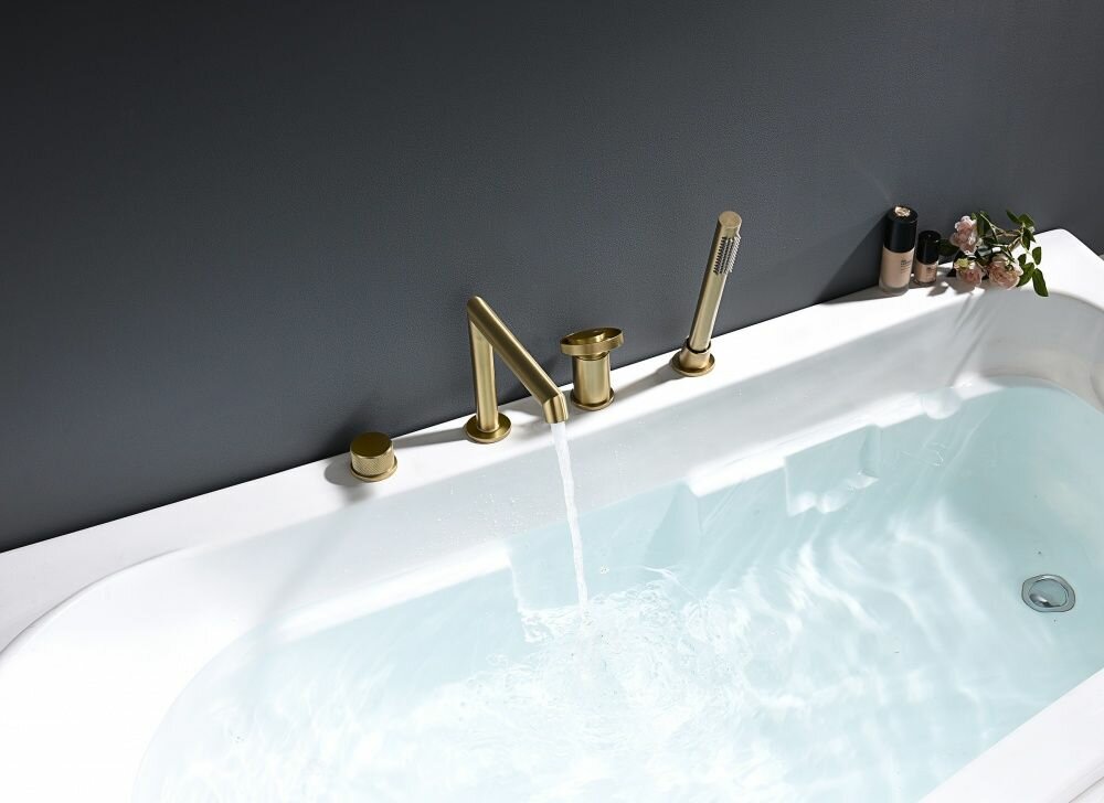 19133-S Смеситель на борт ванны (4-отв, Мат. Золото) GANZER