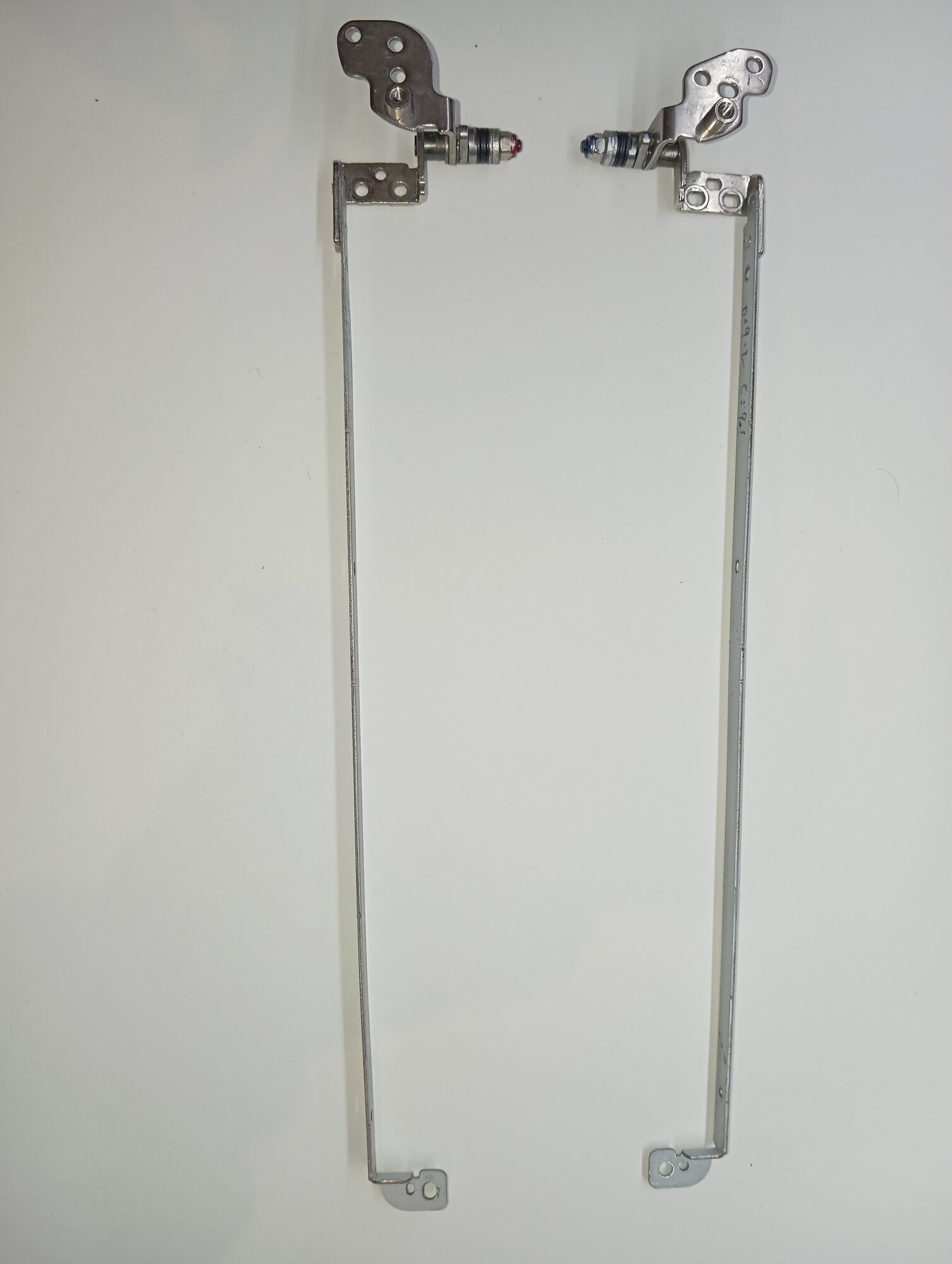 Петли Acer 5541