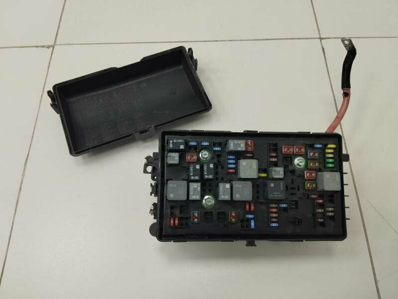 Блок предохранителей Chevrolet Cruze J300 2009-2016 кат.номер: 13255300 13222782 9698202304 9596345904