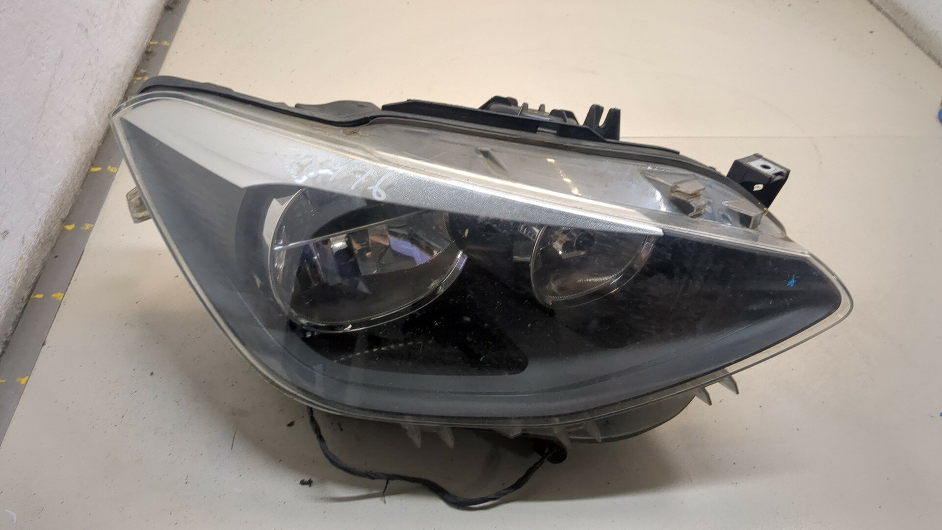 Фара (передняя) правая BMW 1 F20, F21 Б/У