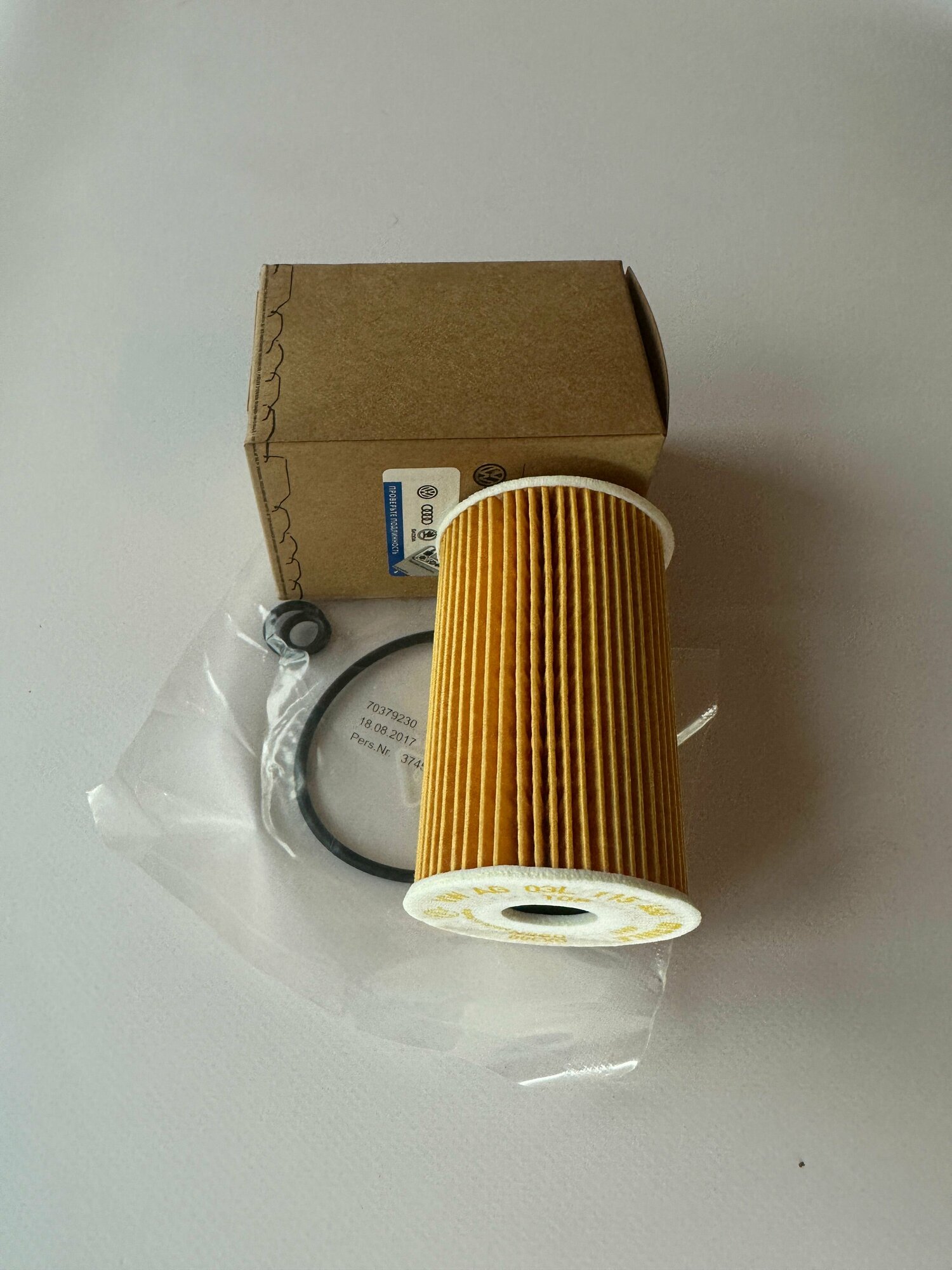 Фильтр масляный двигателя, картридж VAG 03L 115 562