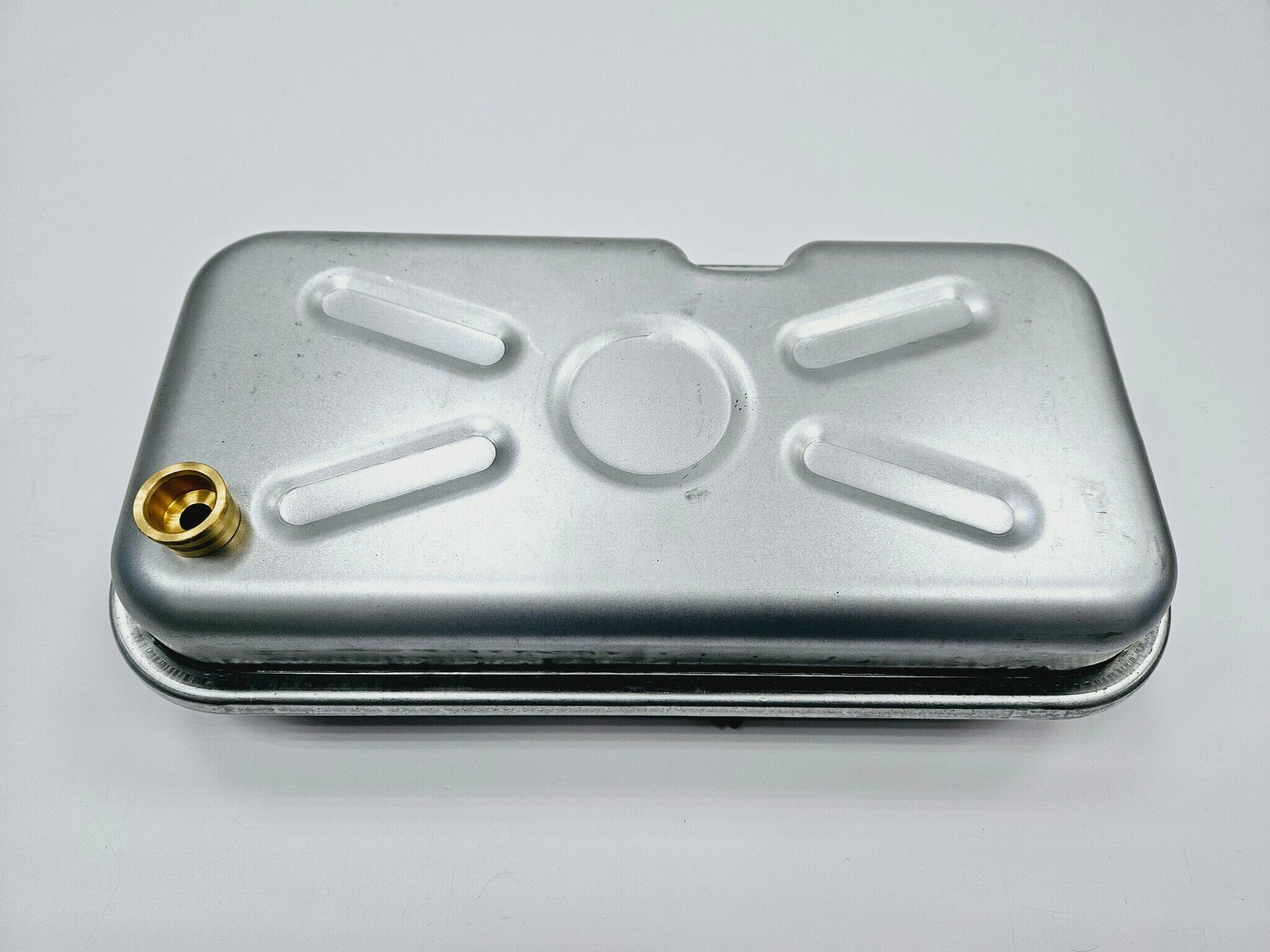 Расширительный бак (6л) DAEWOO DGB 100-200 MSC/ICH, 110-160 MCF, 160-200 MES (арт. 3317502900)