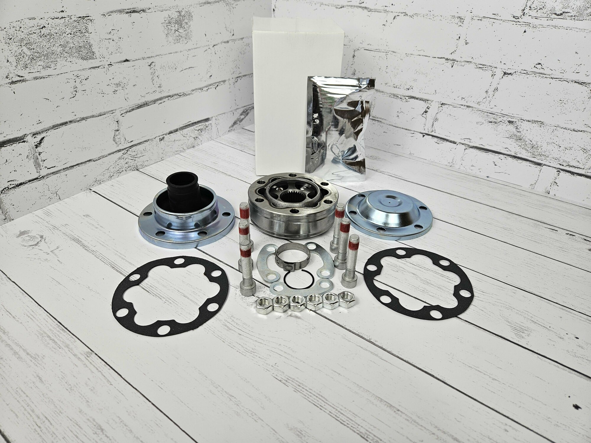 Шрус (под 6 болтов) карданного вала Соболь, Газель полный привод арт. 22177.2201011