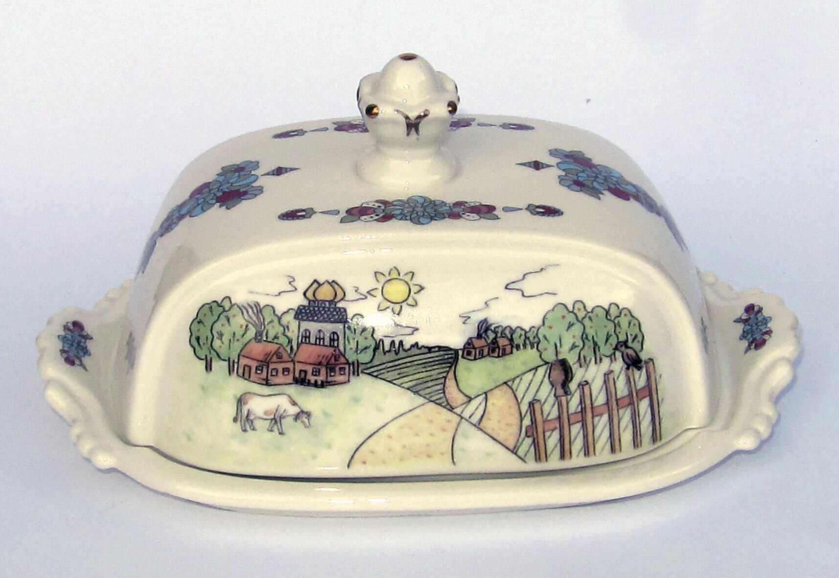 Масленка фарфоровая (Деревенская). Авторская работа Россия.