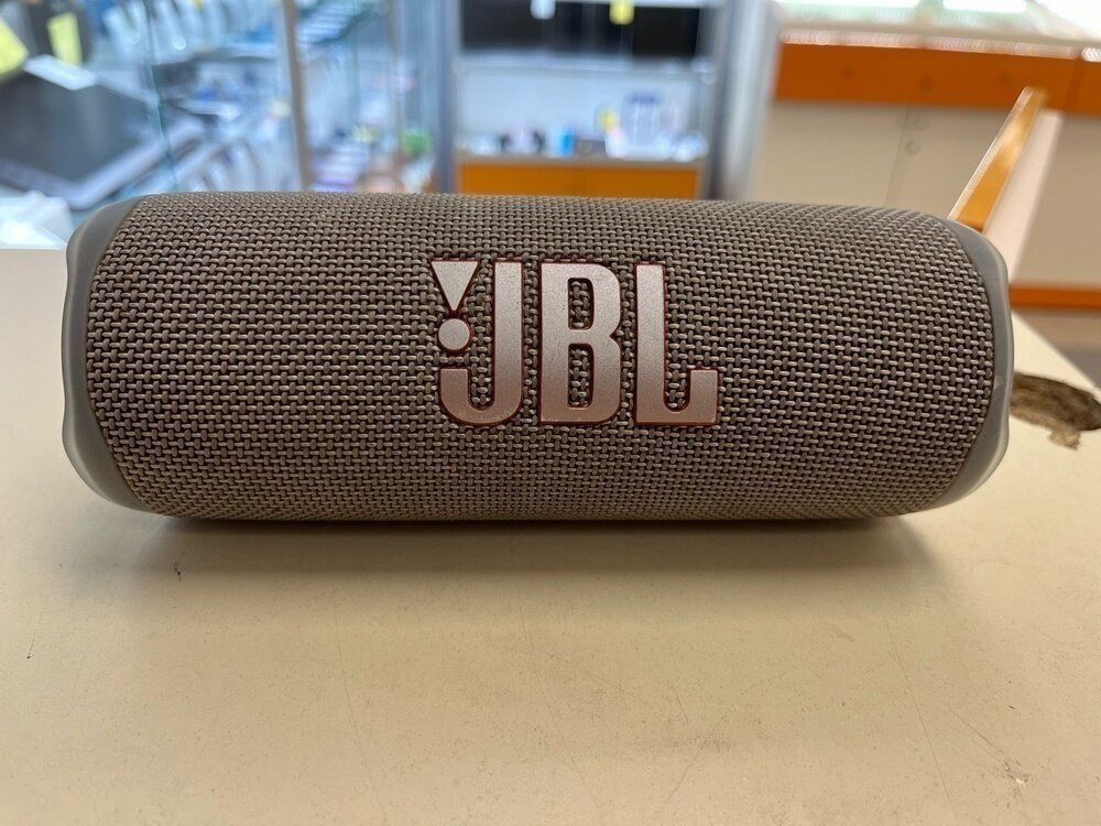Портативная колонка JBL Flip 6 Grey, Серая, 30Вт, Bluetooth 5.1, IP67, 12ч работы, 550г, стереозвук Б\У уценка