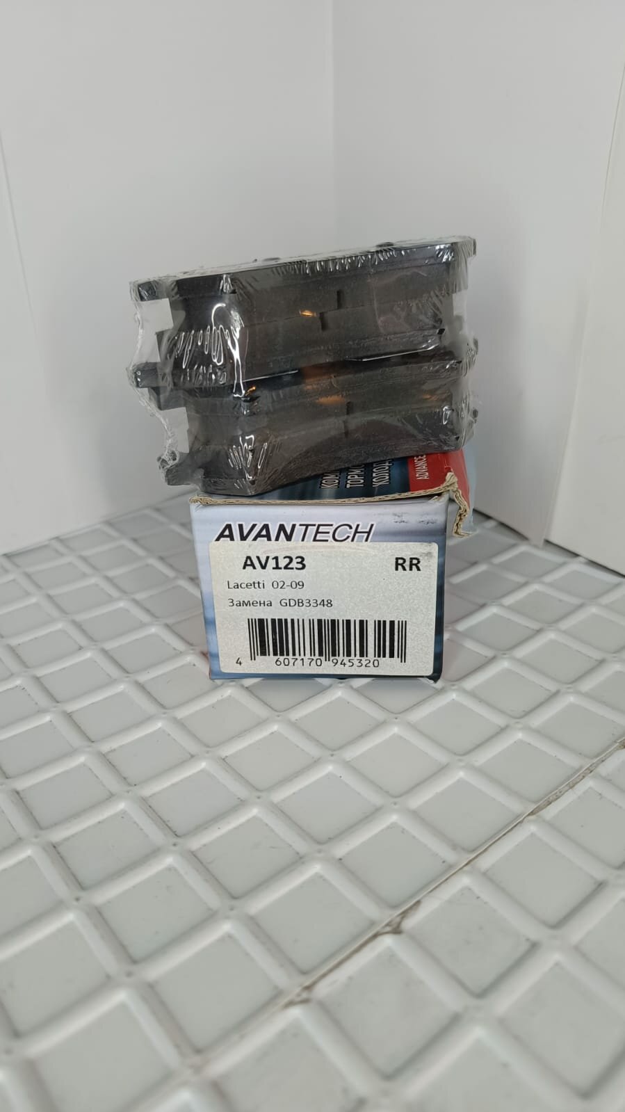 Колодки тормозные Avantech AV123, GDB3348 NP51S 2C24AT дисковые, противоскрипная пластина, для Chevrolet, Daewoo