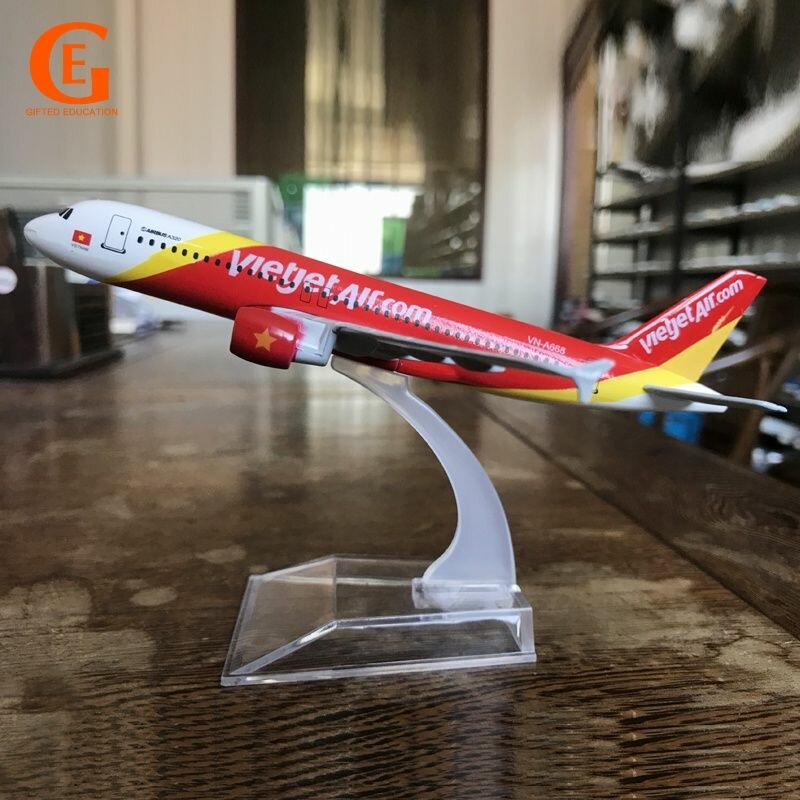 Металлическая модель Airbus A320 VietJet Air 1/400 — коллекционная миниатюра для декора полки, стола и витрины