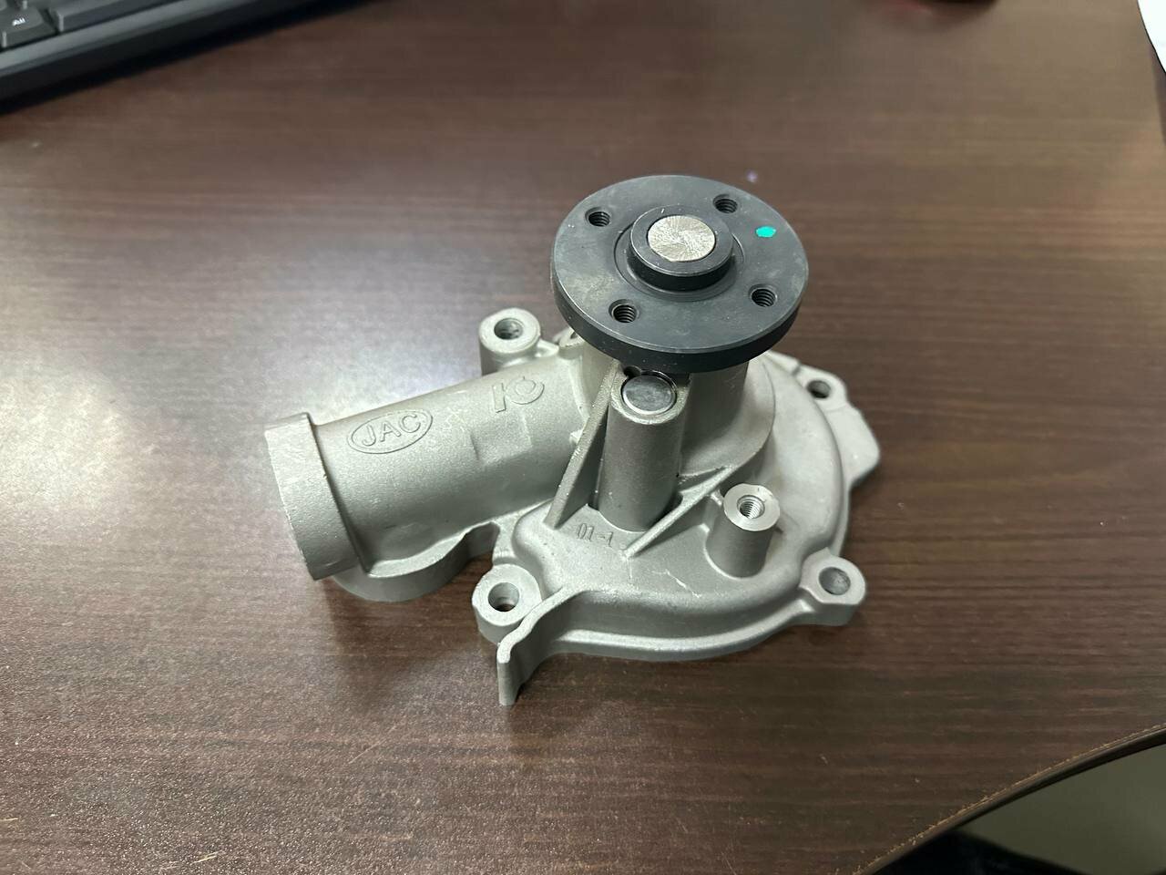 Оригинальный насос водяной JAC Rein / JAC S5, артикул - 1027110GB