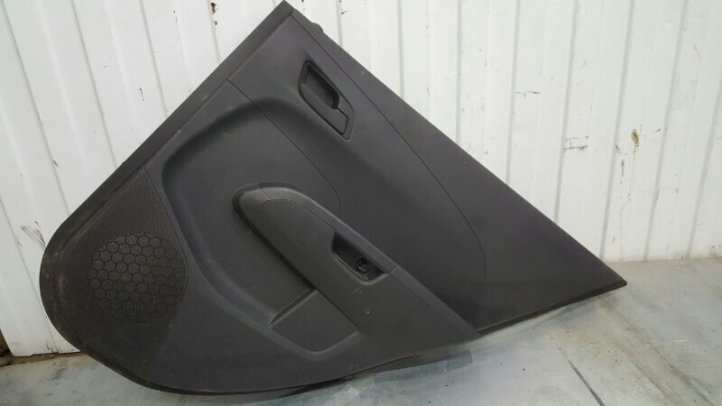 Обшивка двери Chevrolet Aveo Т300 2011 задн. прав. (б/у) 95146875
