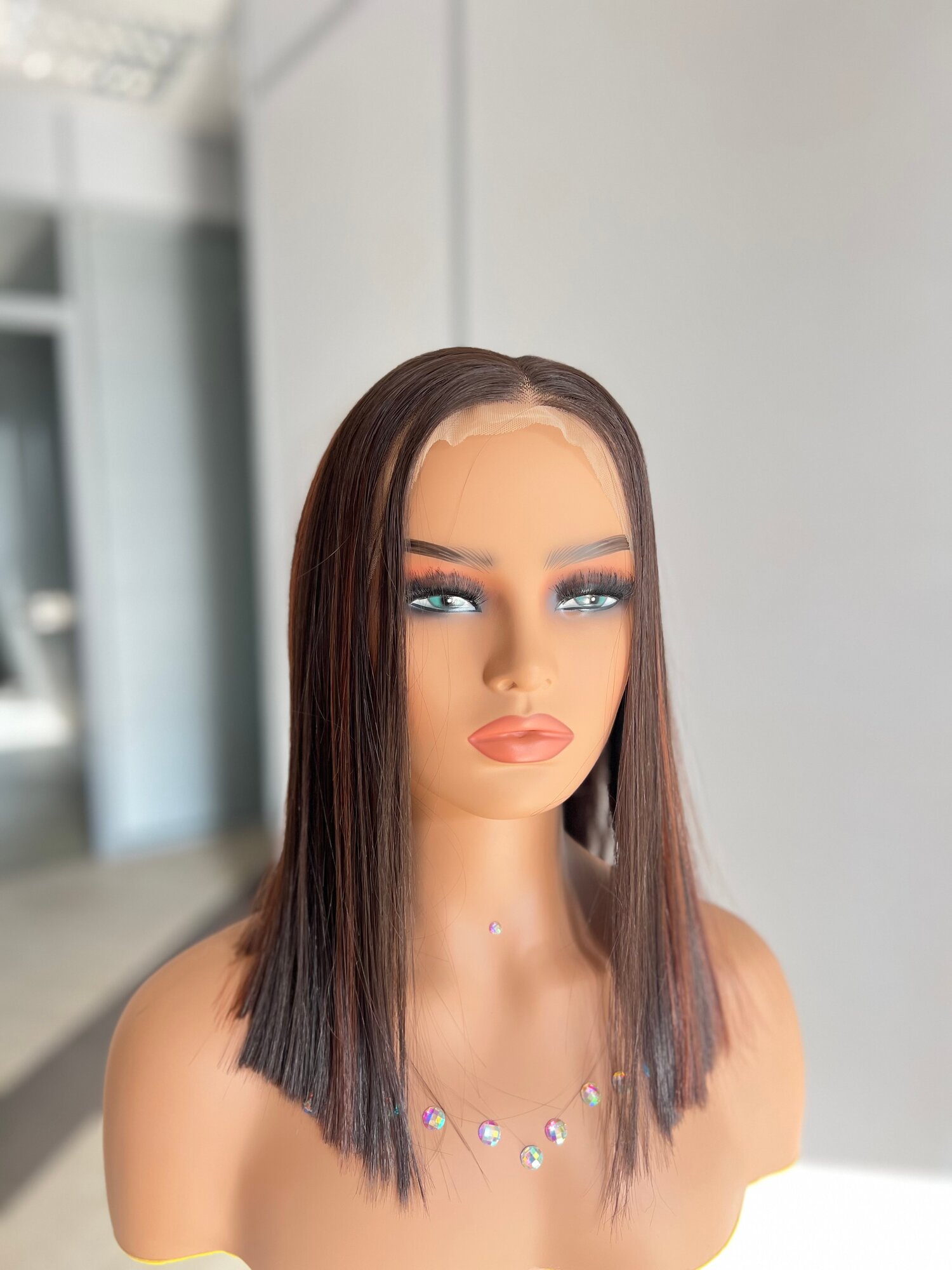 Парик каре с ровным срезом ONLYSHAIR Brown Sandi