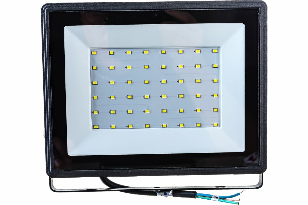 IEK Светодиодный прожектор СДО 06-70 черный IP65 6500 K LPDO601-70-65-K02 для улиц