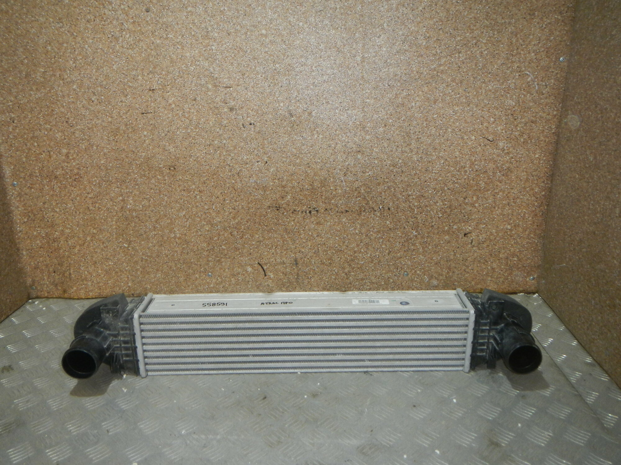 Б/У Интеркулер, Geely (Джили)-ATLAS 2 (23-) GEELY ATLAS 2 (23-) Незначительная деформация. 558591 GEELY арт. 2074108400