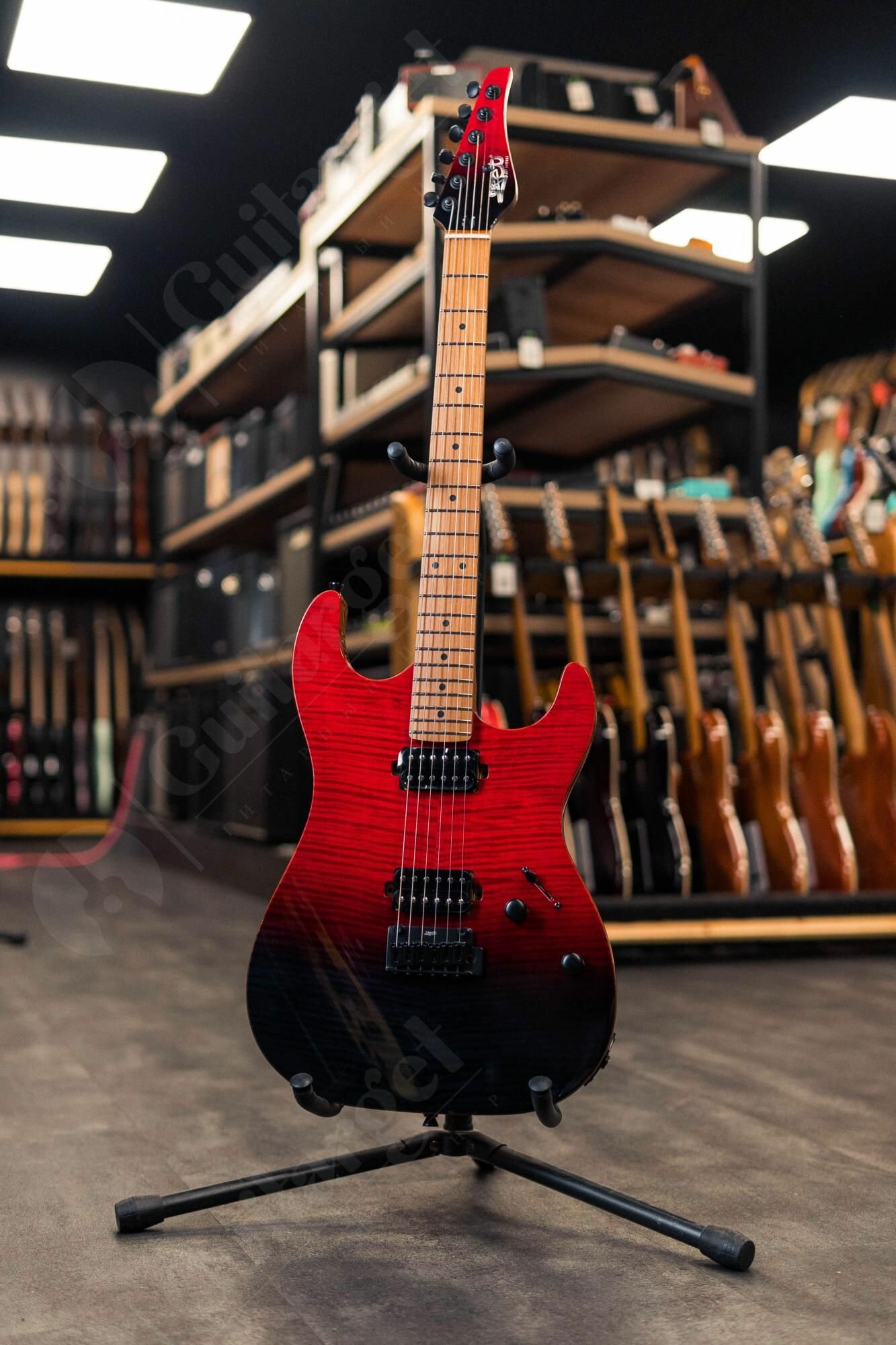 Электрогитара Jet JS-1000 Vulcano