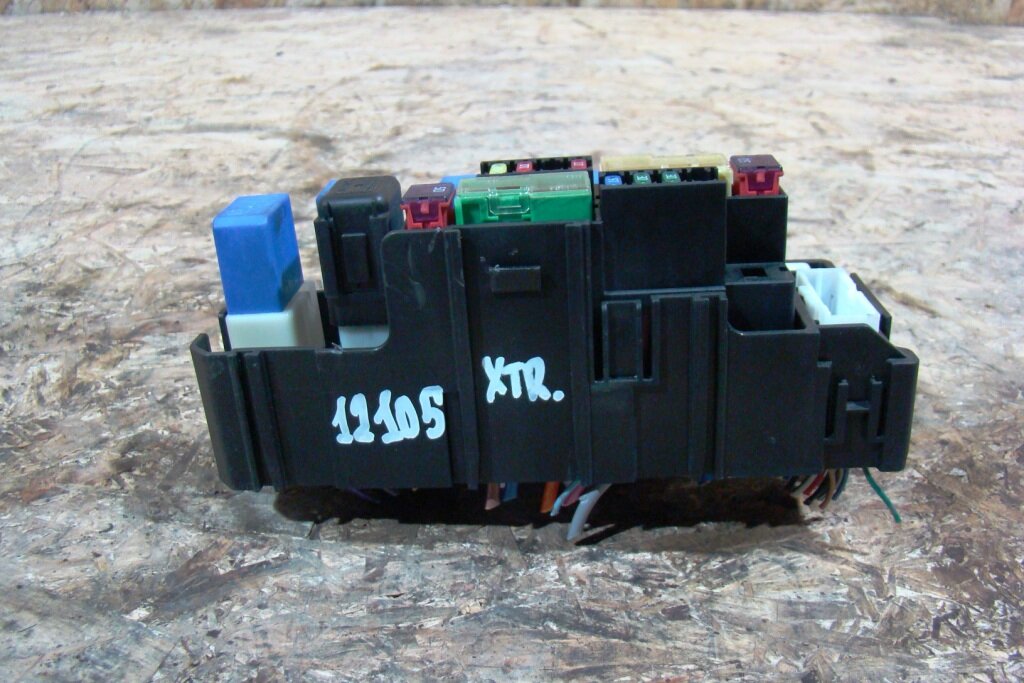 Nissan X-Trail T31 Блок предохранителей 24384ET80A