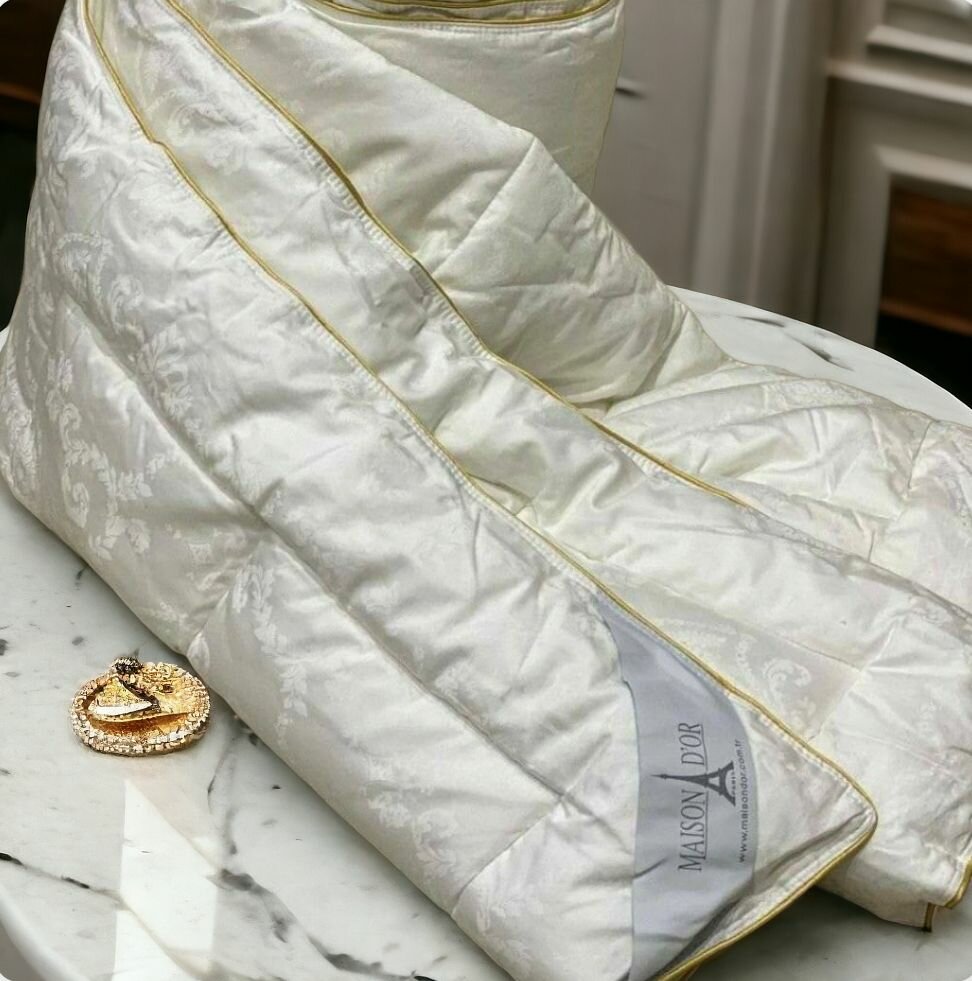 Maison D'or одеяло евро (195*215) MIRABELLA золото