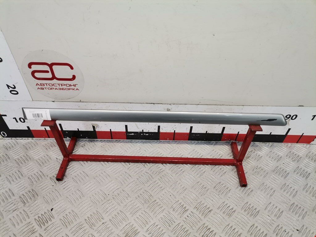 Накладка (молдинг) двери задней правой Volkswagen Golf 4 1J4853754B арт. 1879743