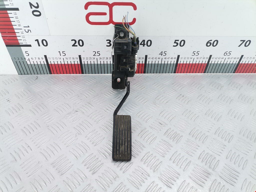 Педаль газа Mitsubishi Pajero 4 76140140 арт. 1981537
