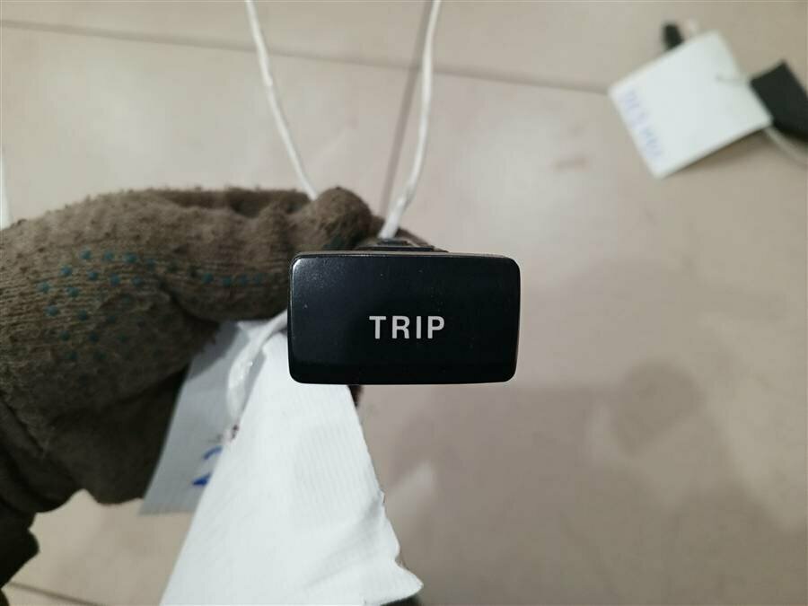 Кнопка многофункциональная от Kia Cerato 2004-2008