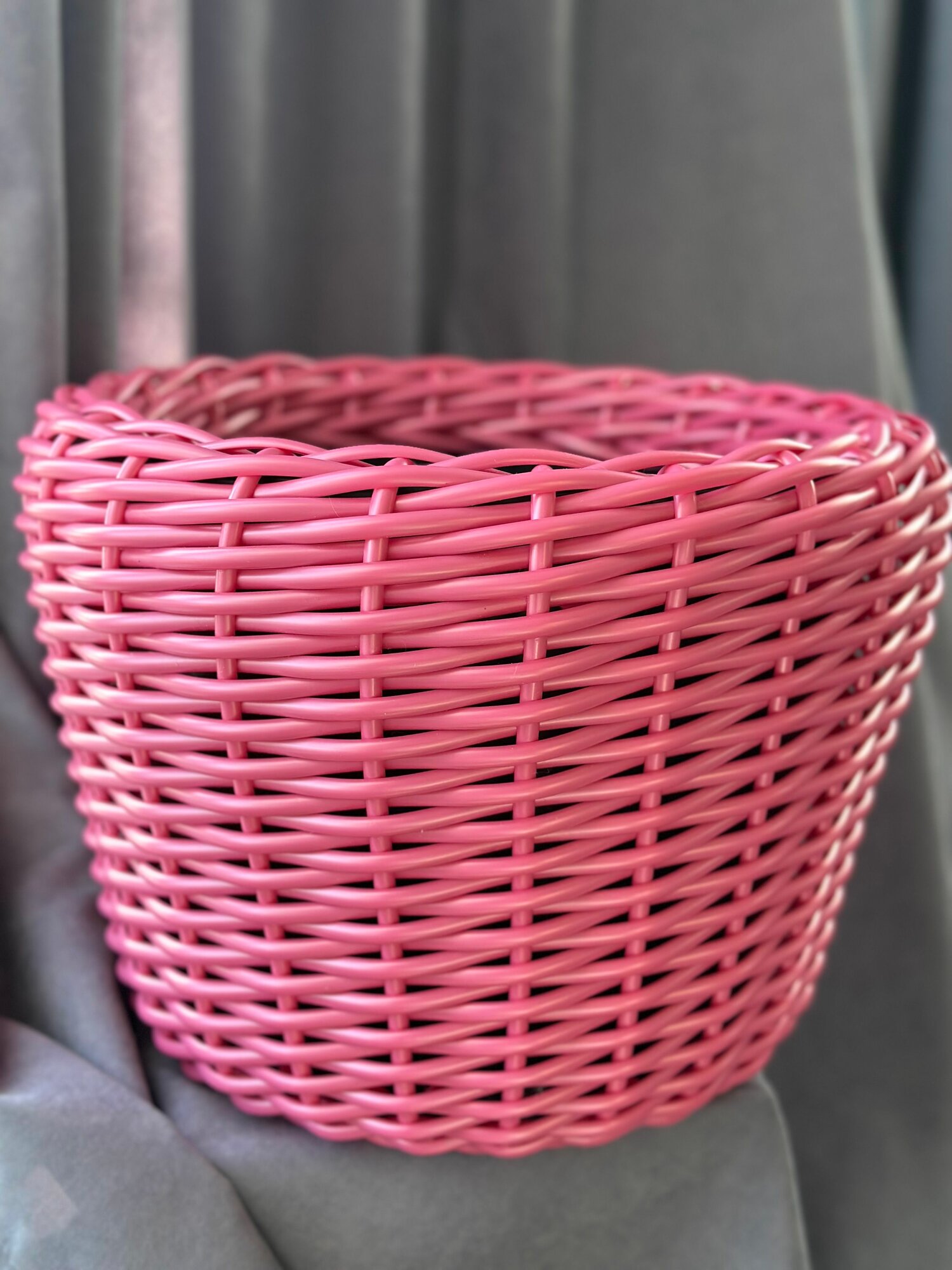 Кашпо из ротанга уличное 12 литров. Большой горшок для цветов