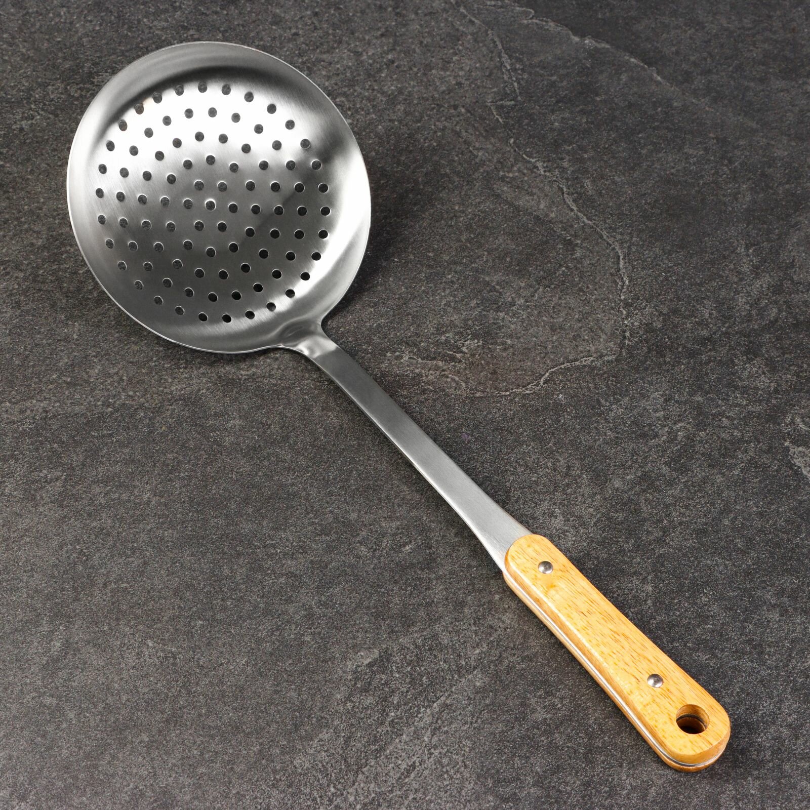 Шумовка, длина 42 см, диаметр 16 см, деревянная ручка