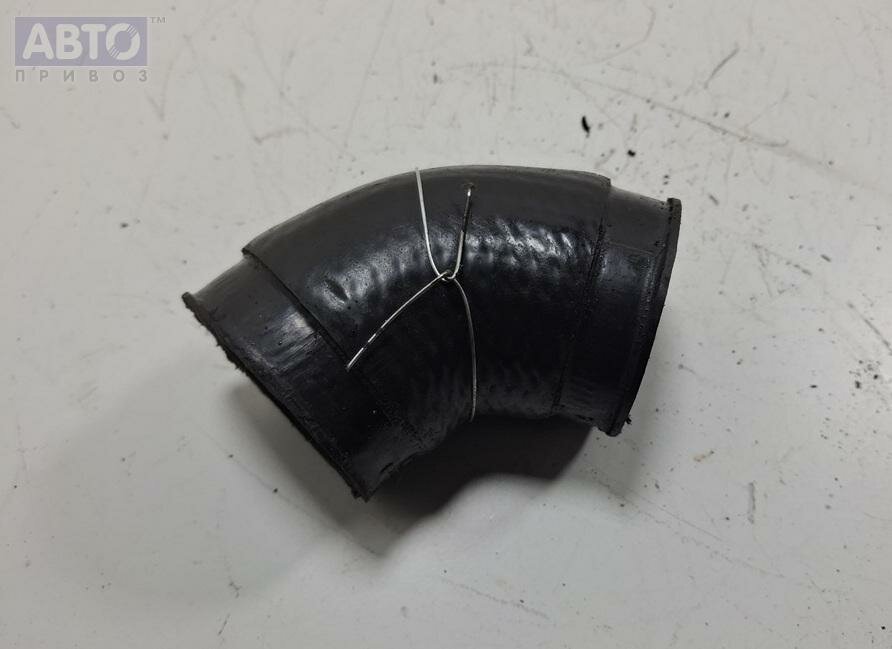 Патрубок интеркулера Volkswagen Passat B5+ (GP)