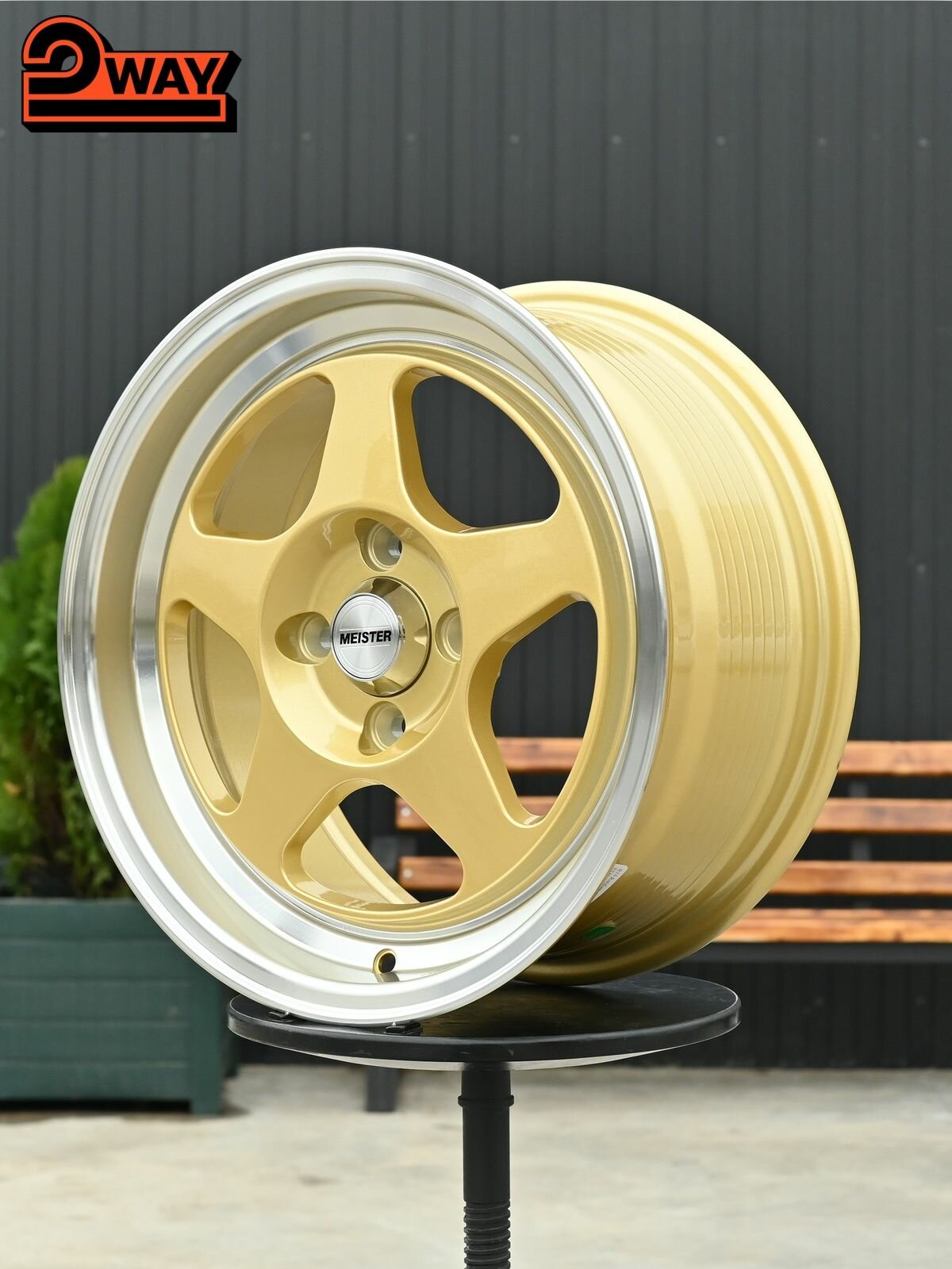 Литой диск Taigiro R15 Rotiform ROC-H Стиль 7.0J ET35 4*100 Золото ФЗ