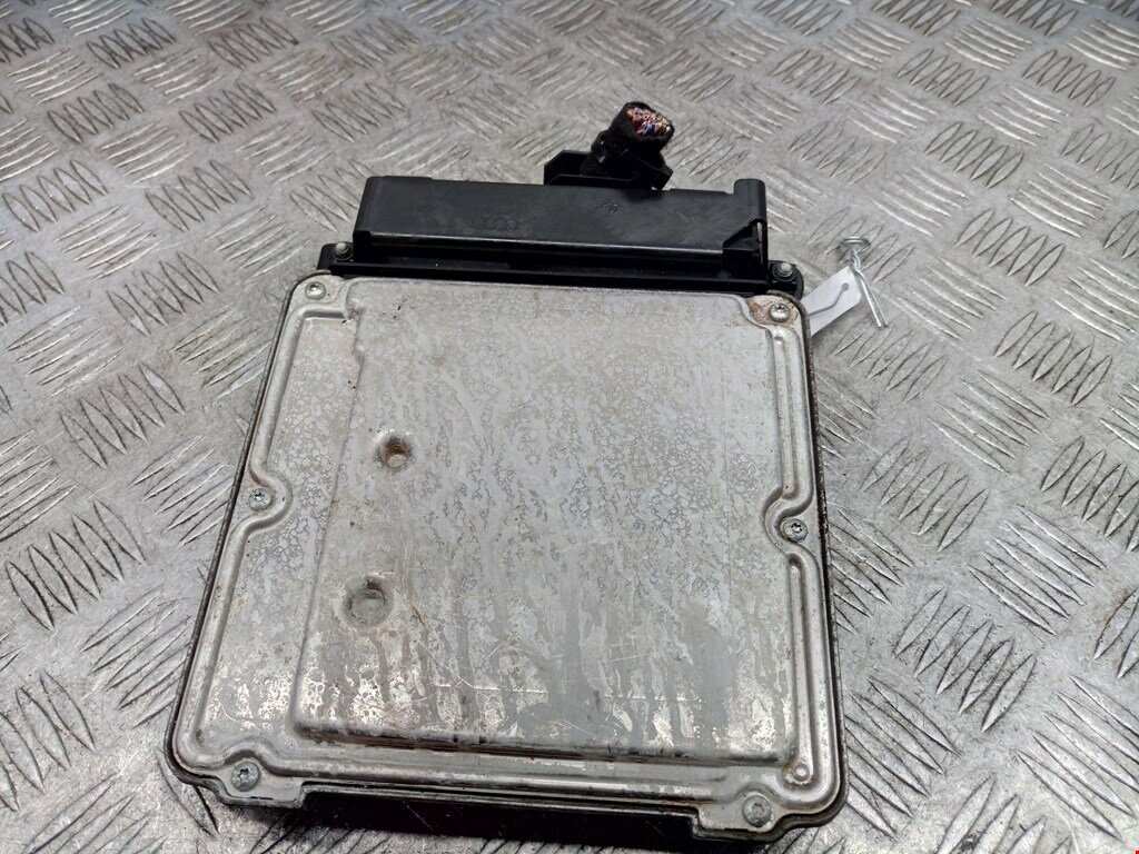 Блок управления двигателем Audi A4 B7 8E0910115J арт. 654429