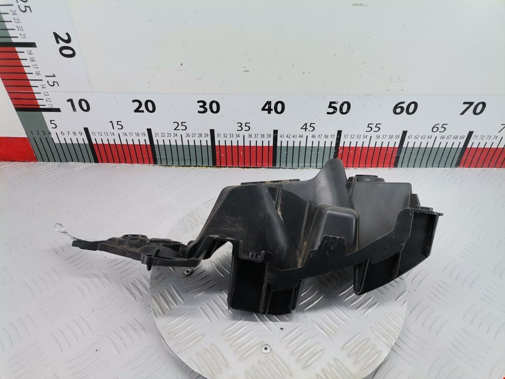 Кронштейн (крепление) заднего бампера правый Citroen C4 Cactus 1611428880 арт. 1764521