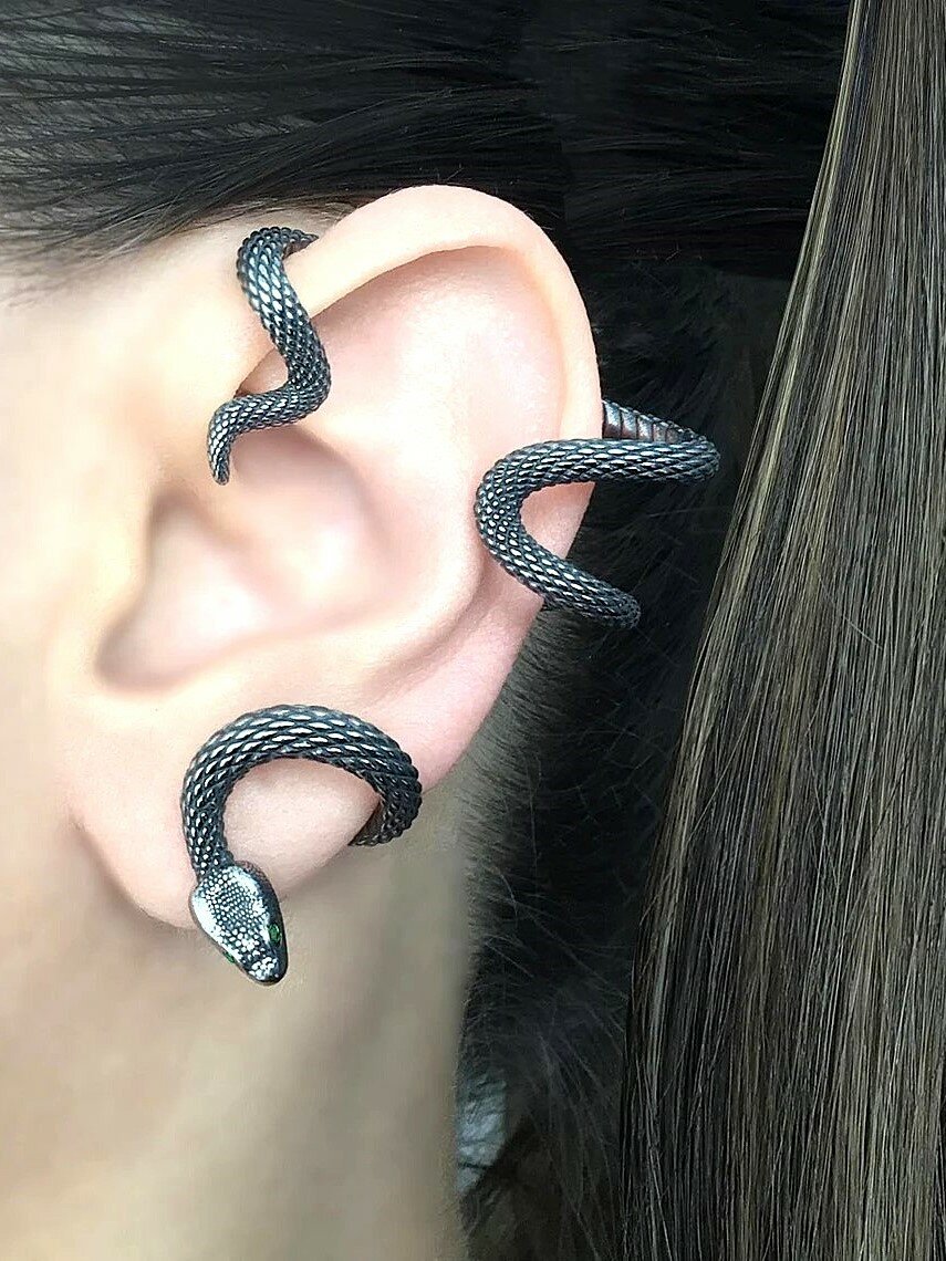 Моносерьга кафф, славянский оберег, циркон, металл