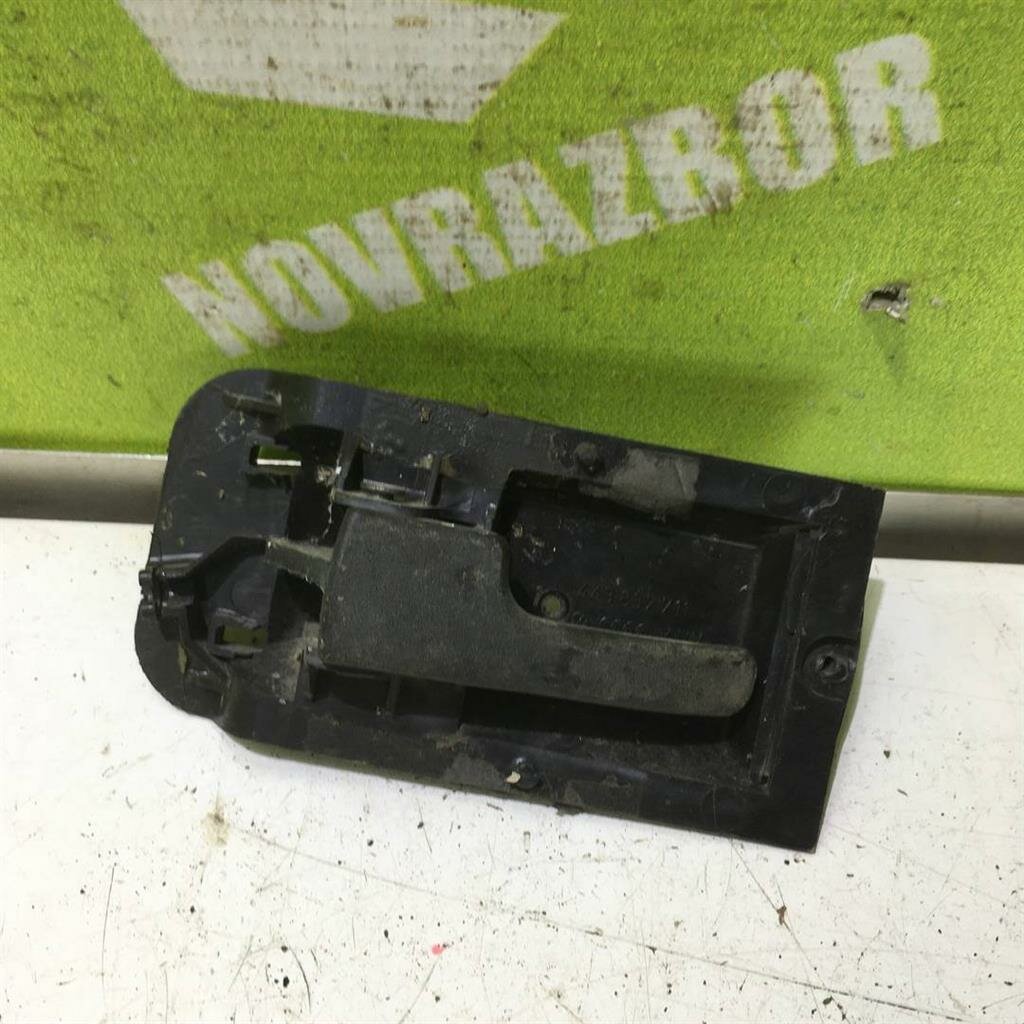 Ручка двери передней внутренняя левая Audi 100 200 (44) 83-91