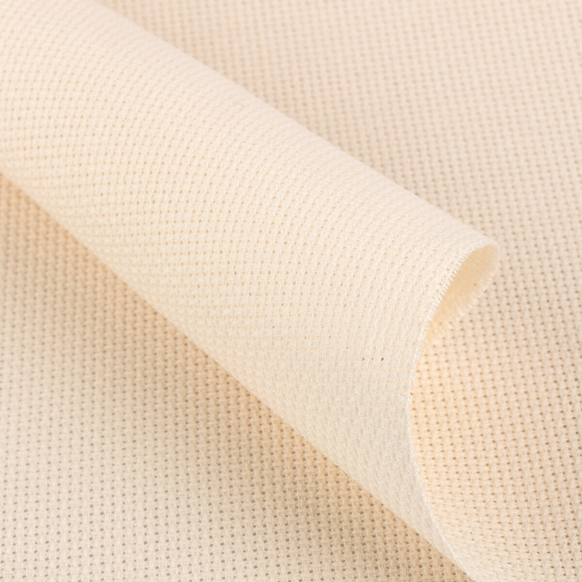 К18 "Zweigart" Aida Premium №18 фасовка 100% хлопок 30 х 40 см ± 2 см 264 кремовый