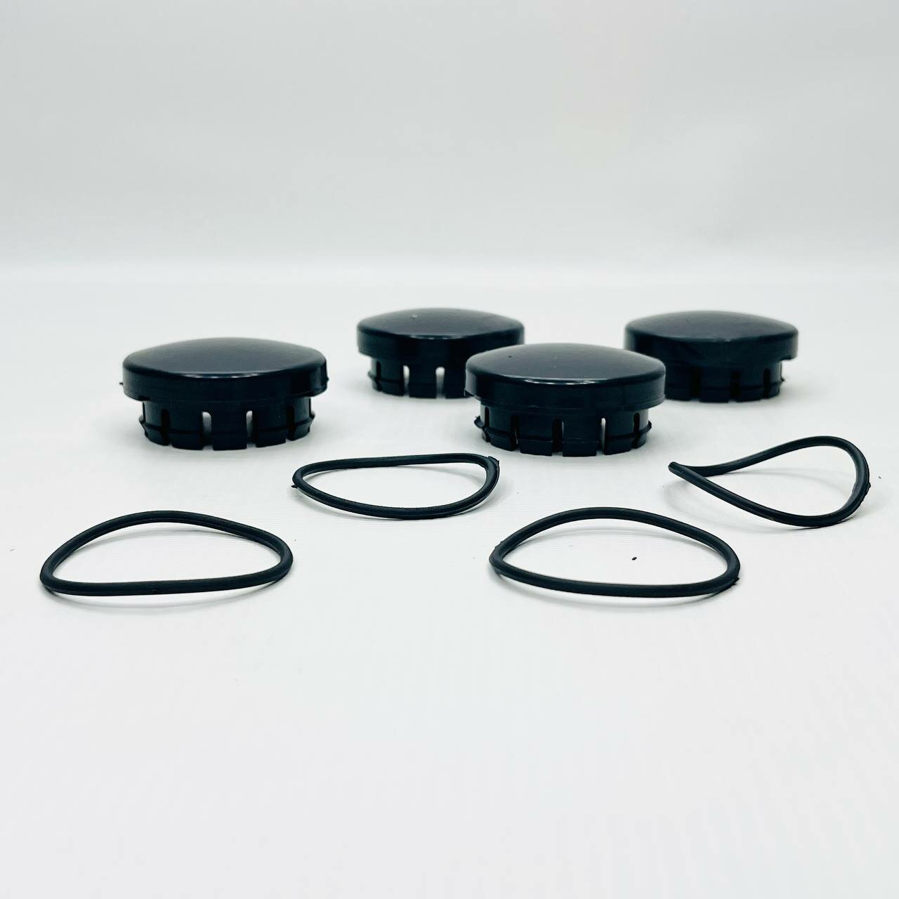 Колпак / заглушка ступицы колеса Лада / ВАЗ 2110, 2111, 2112 (комплект 4 шт.)