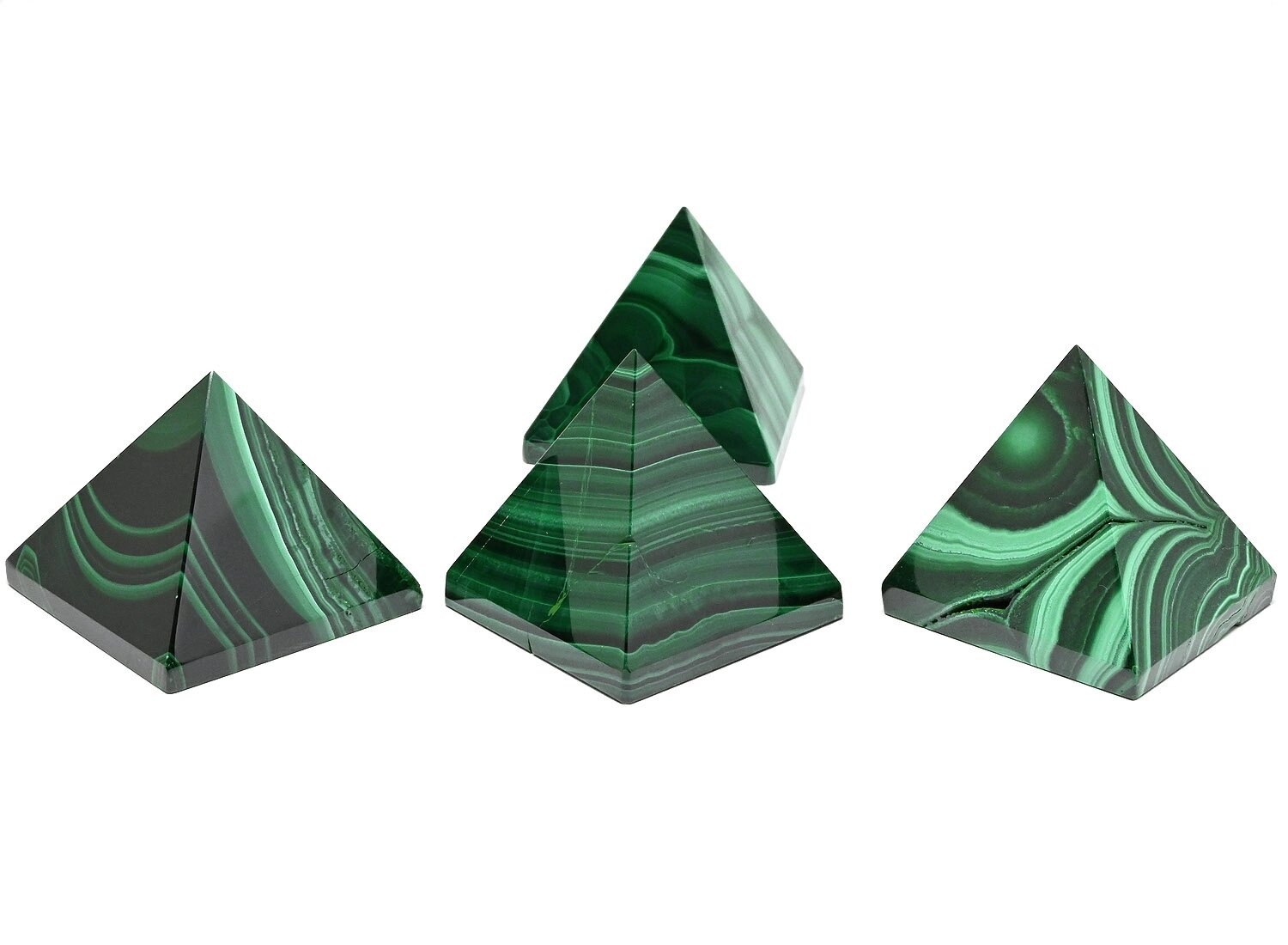 Пирамида из малахита 30*30*25мм .