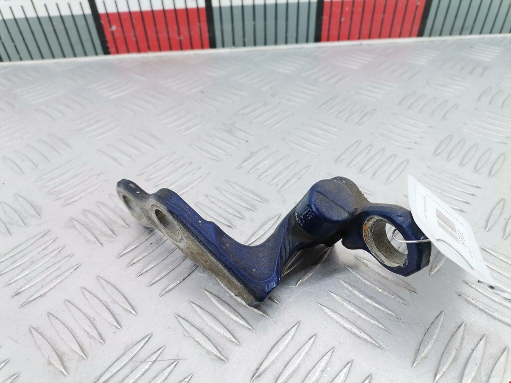 Петля двери передней правой Ford Focus 2 5012218 арт. 1976332