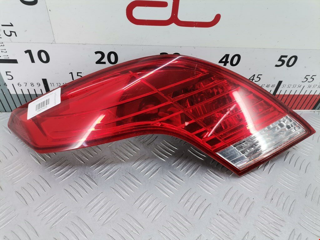 Фонарь крышки багажника левый Ford Focus 2 1704954 арт. 1962429