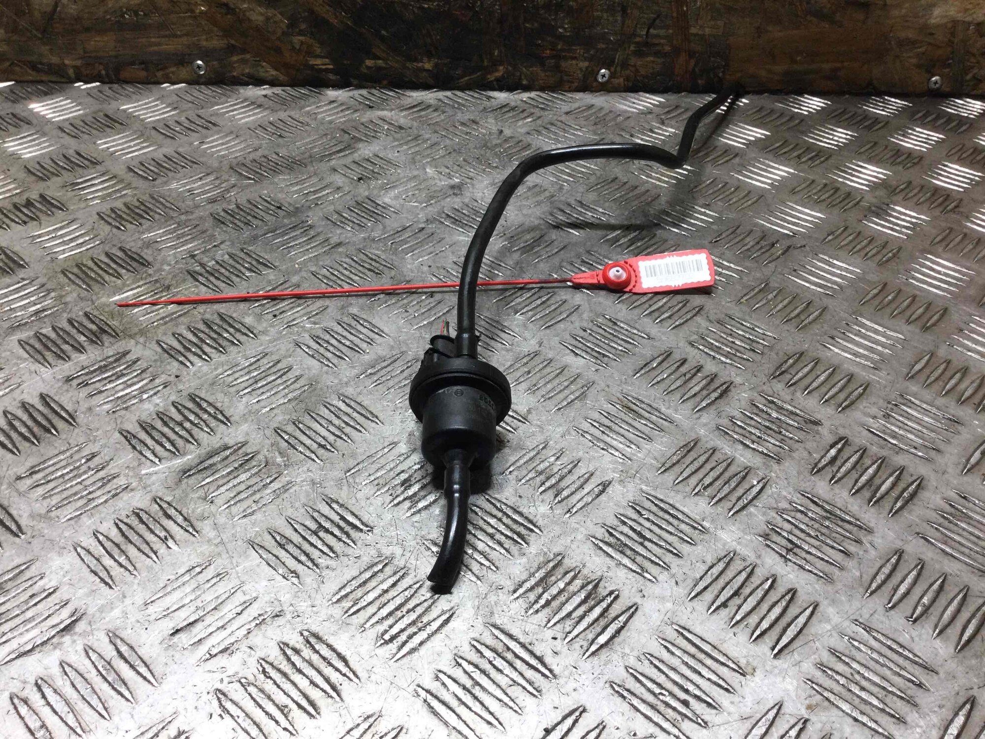 Б/У Клапан вентиляции топливного бака Ford Focus 2 поколение (2005-2008) 2008 г.