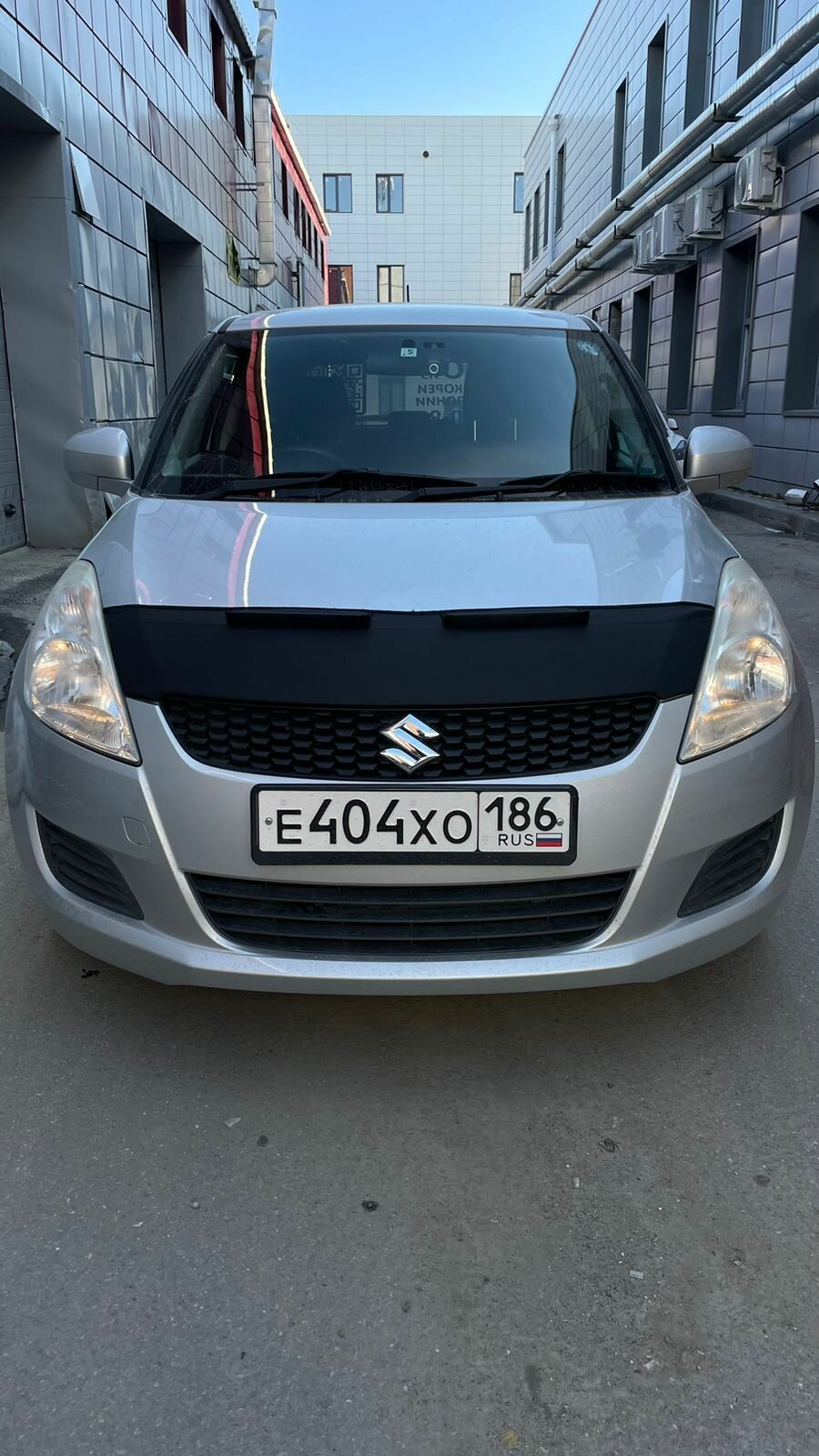 Дефлектор капота Кожаный для Suzuki Swift 2011 -2013 (Сузуки Свифт)