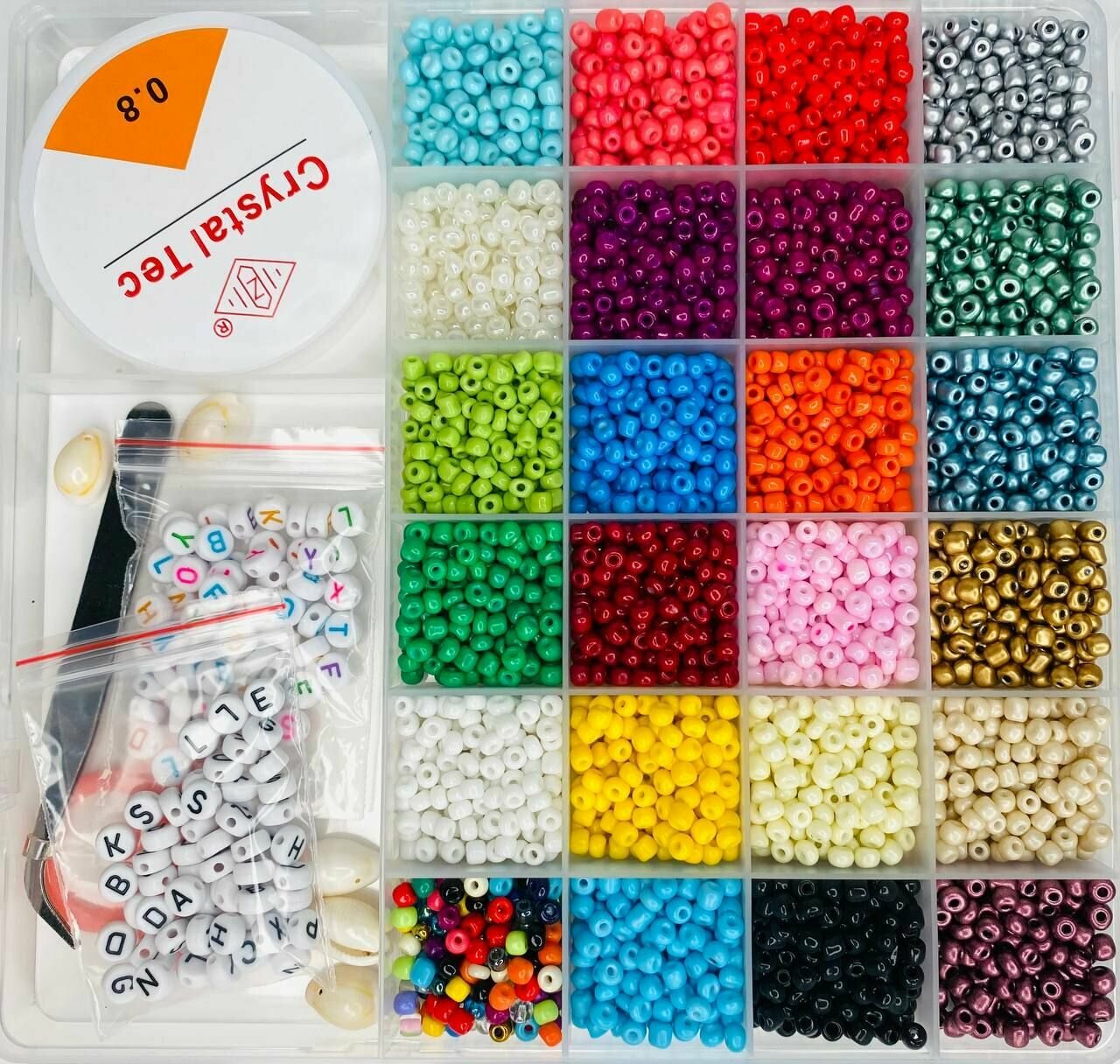 Набор для творчества с крупным бисером, бусинами в органайзере. В комплекте бусины буквы, лески, карабины