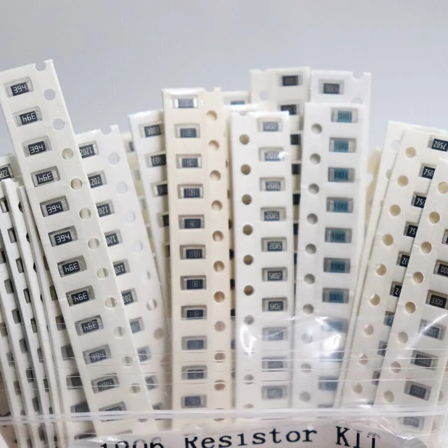Набор резисторов 1206 SMD в ассортименте, 1 Ом-1М Ом 1% 33 значений X 20 шт. 660 шт.