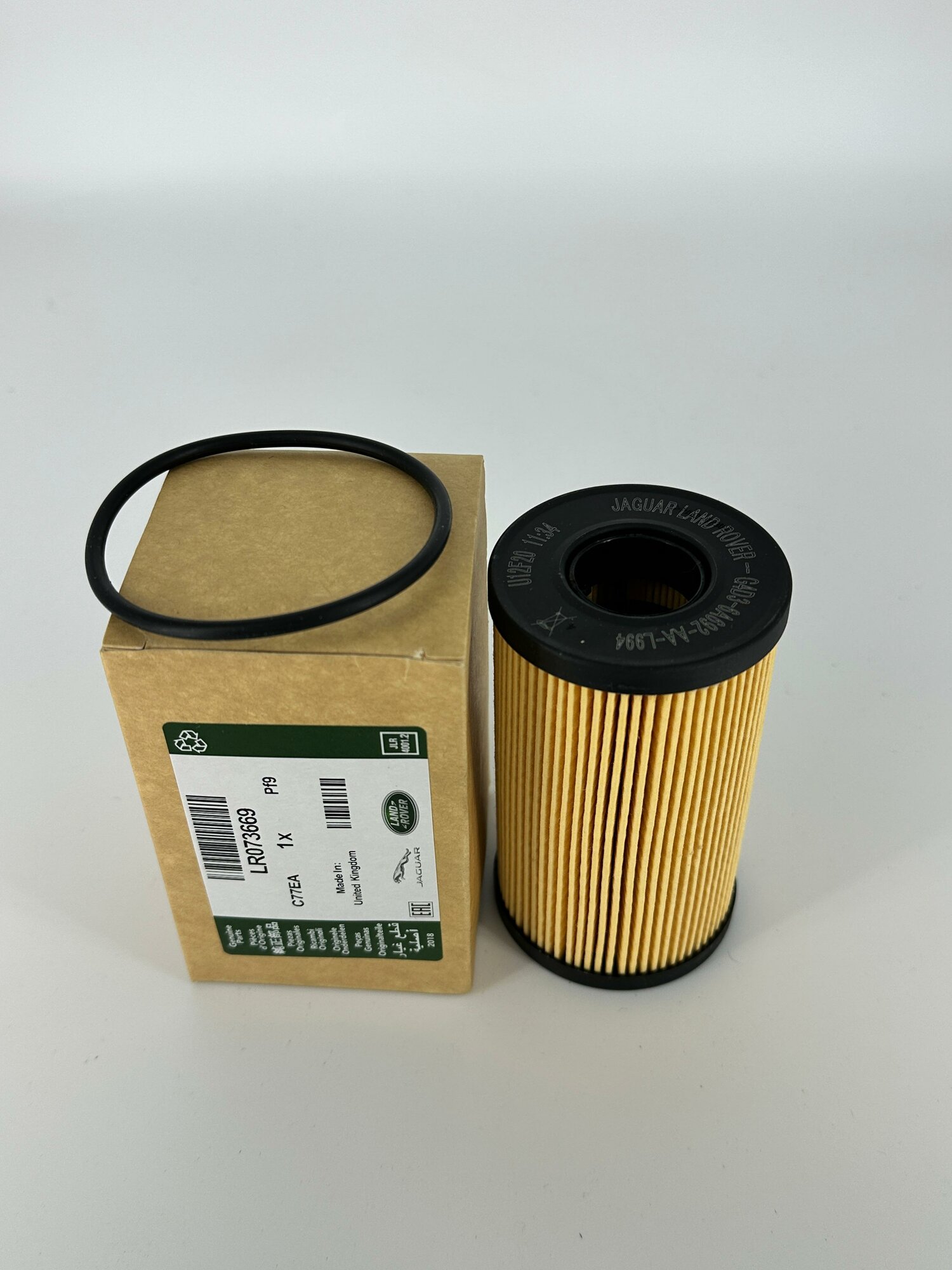 Фильтр масляный Land Rover LR073669