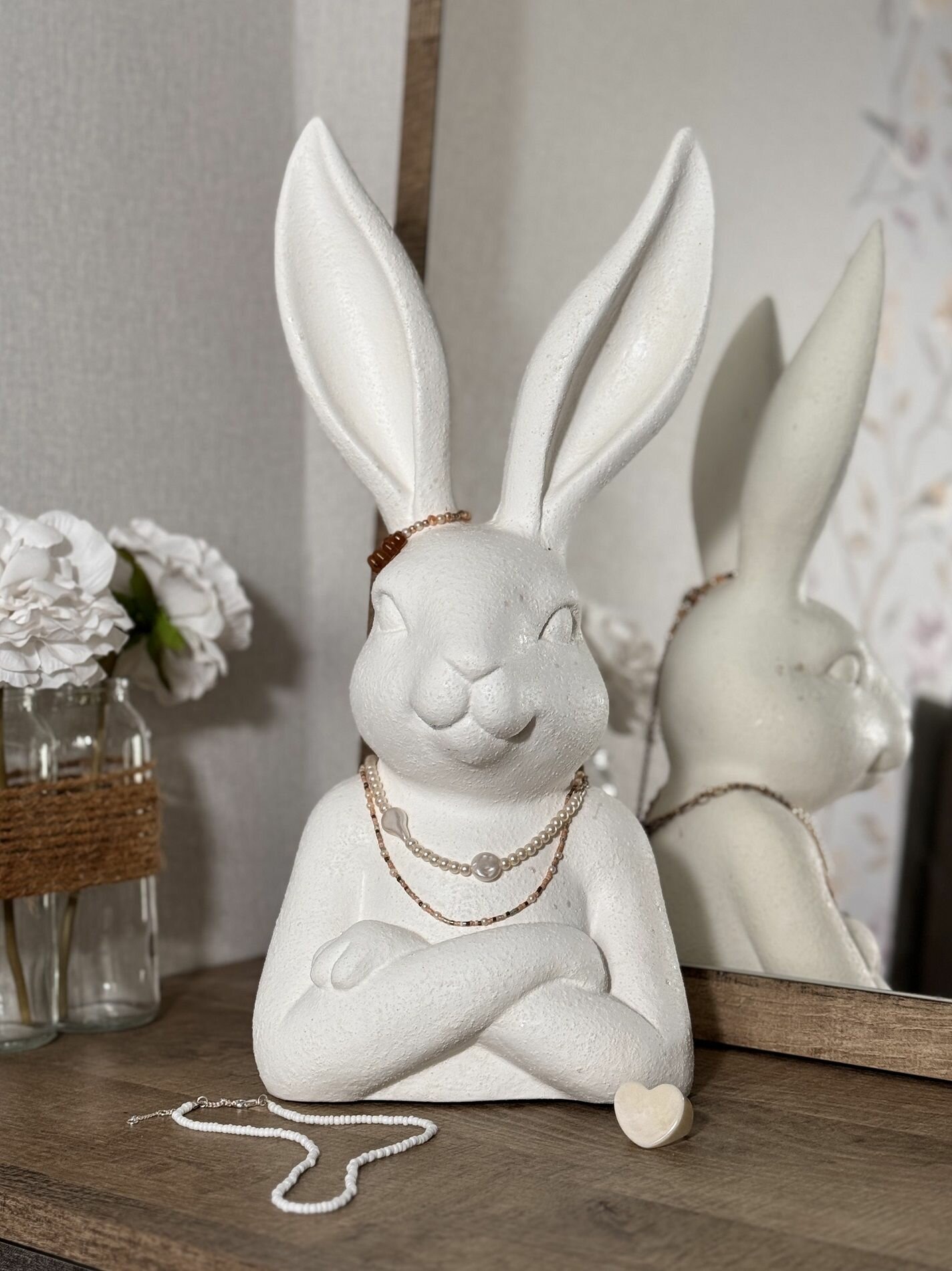 Дизайнерская статуэтка Заяц белый 40 см, подарок на 8 марта
