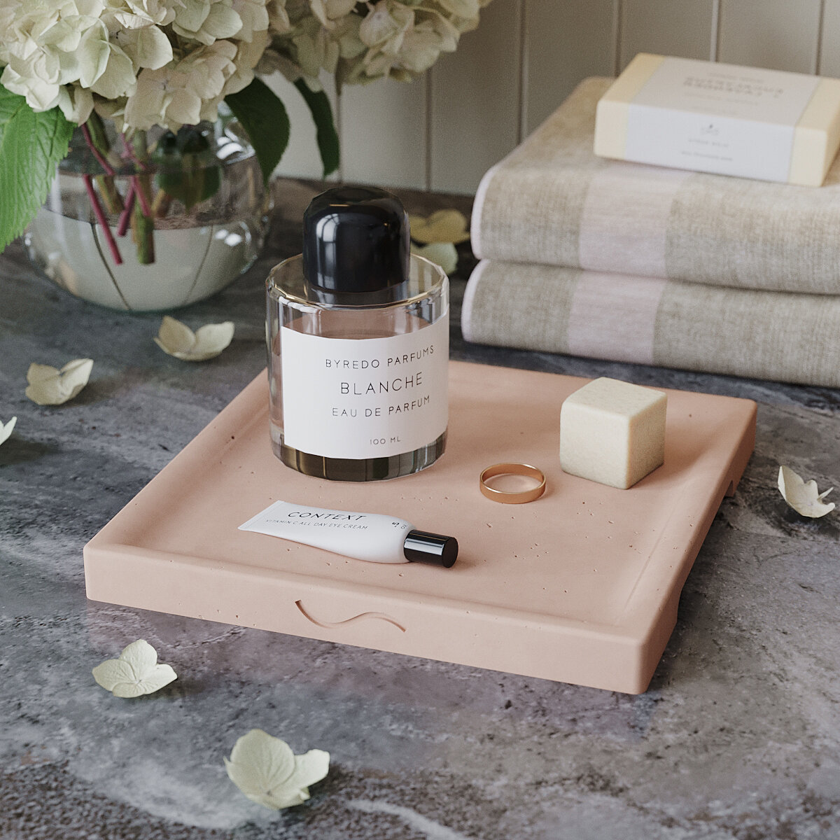 Декоративный поднос MUSKO HOME Dorian Square S, 20x20 см, бетон, розовый матовый