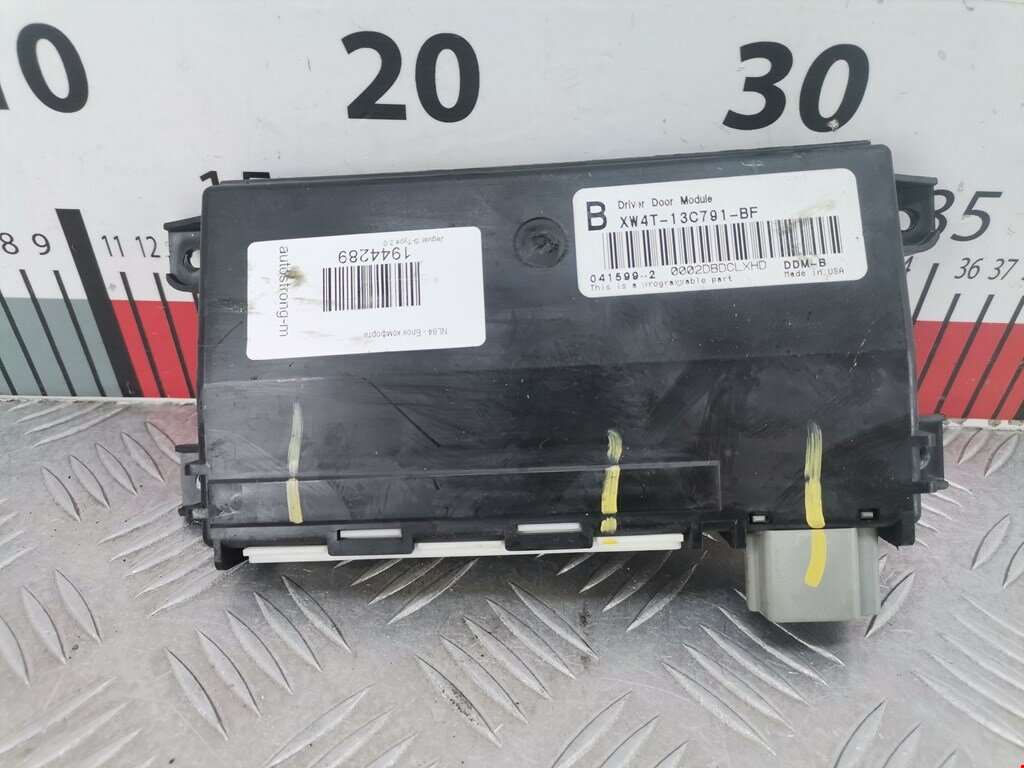 Блок комфорта Jaguar S-Type XW4T13C791BF арт. 1944289