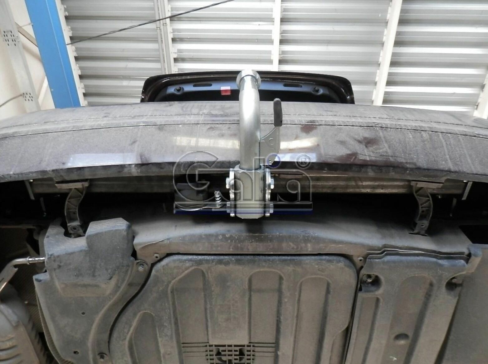 Оцинкованный фаркоп на Mercedes E-Class w212 седан, кроме AMG 2009-2016 (без электрики), Galia M138C